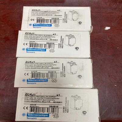 限位开关 ZCKJ1全新原装