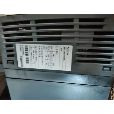 非标价施耐德atv303和atv12均有货 9只atv303 1只议价