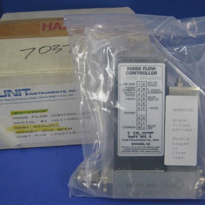 【】Unit UFC1260A Mass Flow Controller SIH2CL2 500 SCCM Refu