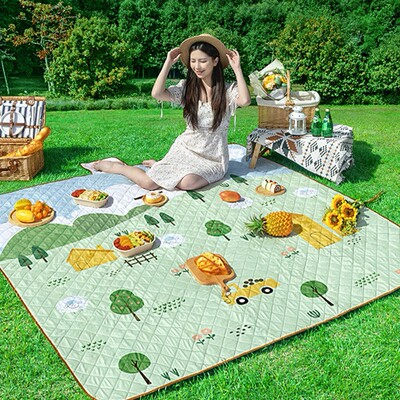Picnic mat, moisture-proof mat, thickened spring outing outdoor waterproof ultrasonic floor mat, portable picnic spring