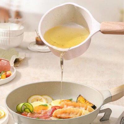 Cooking Saucepan with Pour Spout Butter Melting Pot Wooden