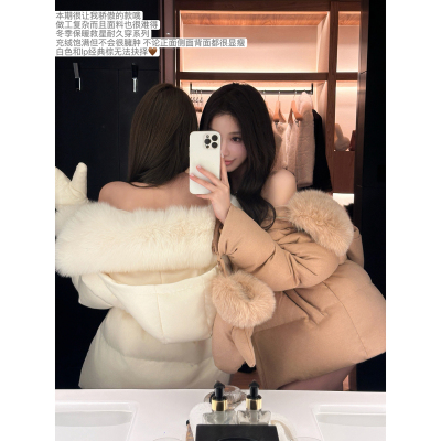 chicbyrr/lp大狐狸可拆卸毛领 鹅绒服狐狸毛手套收腰拉链式中长款