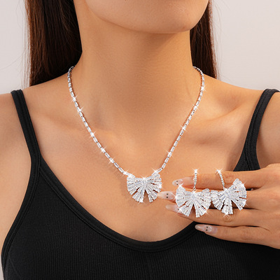 锆石蝴蝶结项链耳环套装轻奢