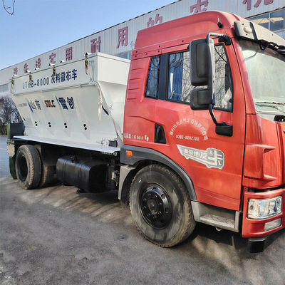 公路修筑白灰撒料车 路基用消解灰撒布车 运行平稳转弯灵活