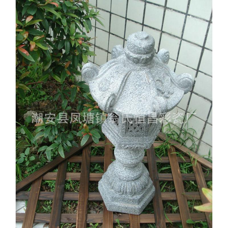 厂家供应园艺装饰用品园林彩绘仿古石头蜡烛花园灯手工风灯