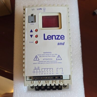 议价Lenze变频器ESMD751X2SEAESMD371X2SEAESMD551X2SEA