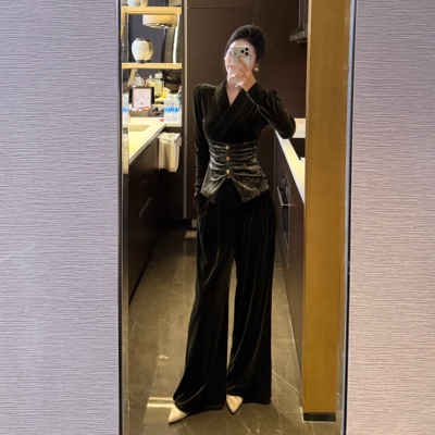 秋冬新款高级气质老钱风贵气小众感设计感丝绒套装上衣+裤子套装