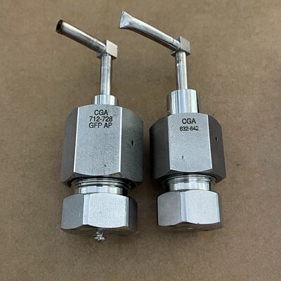 询价GFP特气钢瓶接头 CGA接头 还剩712-728那个，可维修