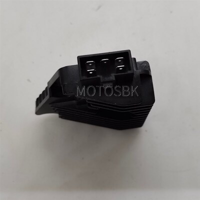 新品力帆摩托车配件LnF250-D/250-E/V16款整流器充电器稳压器