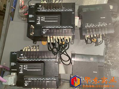 欧姆龙PLCCP1E-N30SDR-A2枚4