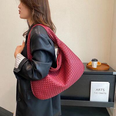 Large Capacity Weaving Shoulder Dumpling Bags Luxury Designe