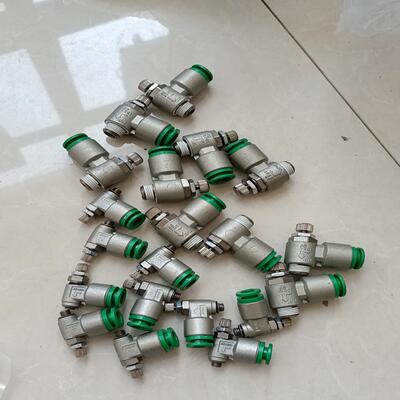 【议价】SMC不锈钢接头 KQB2L06-03S  全新20个