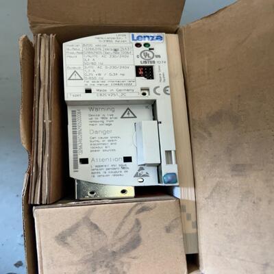 【议价】库存全新伦茨变频器 E82EV251K2C 库存全新产品 配