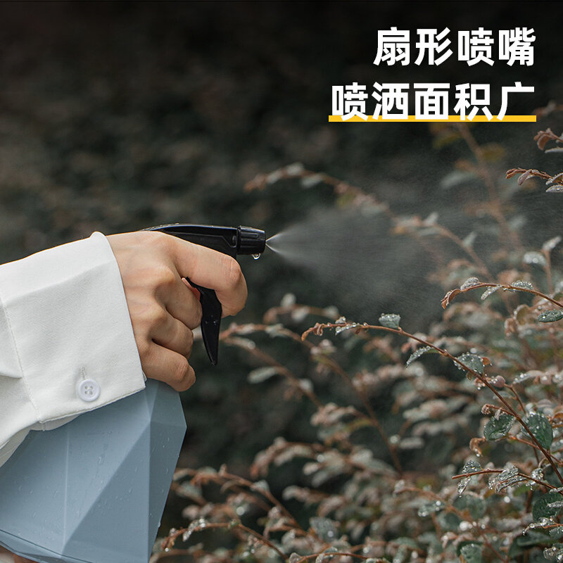 。浇花喷壶喷雾瓶家用洒水壶气压式喷雾器消毒浇水壶喷水壶长嘴挤