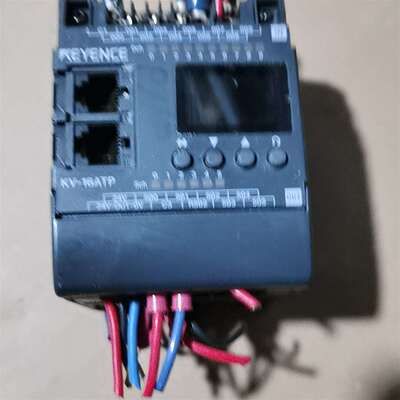可维修控制器KV-16ATP实物图。
