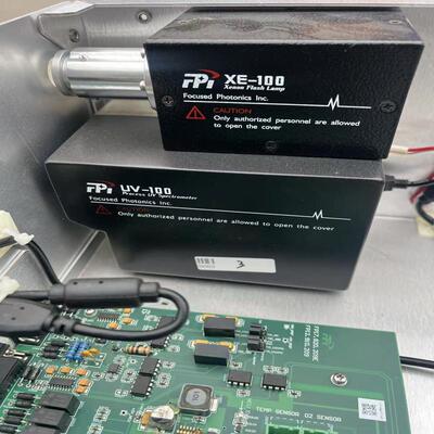 议价FPI XE-100氙气闪光灯 UV-100紫外光可维修