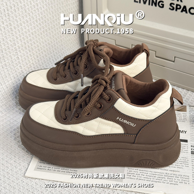 环球美拉德爆款厚底板鞋女2025时尚百搭校园舒适松糕鞋增高休闲鞋