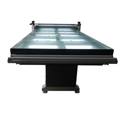 4*8 feet带加热LED灯玻璃广告平板冷裱覆板机 flatbed applicator