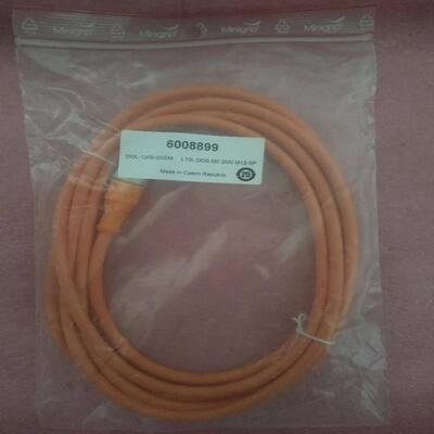 全新原装正品SICK施克连接线 6008899 DOL-1205-G02M 现货