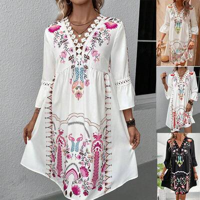 A women's printed Floral V-neck lace spliced bell-sleeve