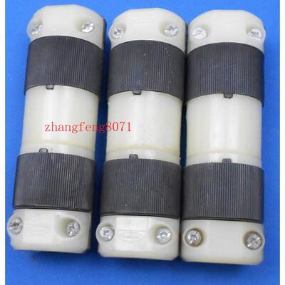 冲皇冠美国荷宝HUBBELL 胡贝尔 带锁15A电流对插黑白公母插头插座