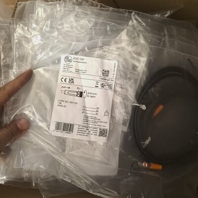议价IFM连接线EVC141M8EVC140M8EVC142M8