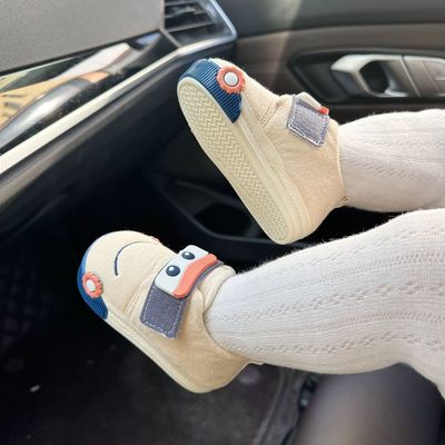 春秋季婴儿鞋0一1岁软底幼儿不掉鞋新生儿3-69月宝宝防滑学步