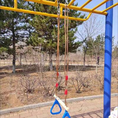 室儿童塑料吊环幼儿园锻木棒单杠玩具内外阳台炼户室外XEN猴杆荡