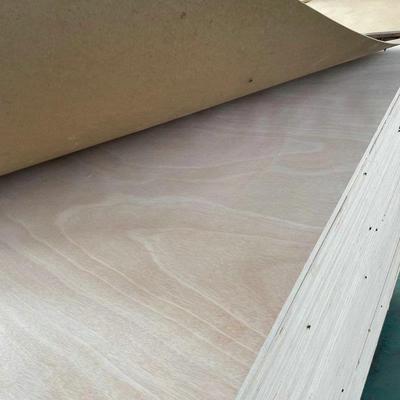 面超平板奥古曼9厘双12厘1家5厘18厘家具可饰面多层板RMN超平具板