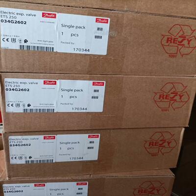 丹佛斯电子膨胀阀ETS250  034G2602  （憨憨电子）