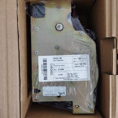 原装M08 10 12 16 20 25 32N1H1框架断路器电机MCH-M 685763