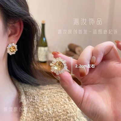 银斯娅饰品方糖花朵耳拍耳饰