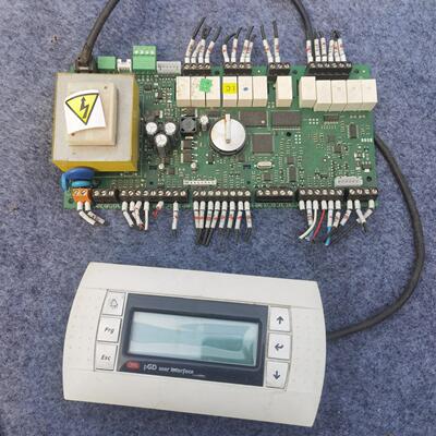 CPPA006DM0 PGD000F00 CAREL卡乐空调主板操作面板议价维修