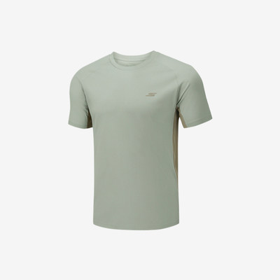 Skechers斯凯奇正品男短袖透气轻质修身型运动T恤P226M141-05UT