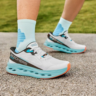 Skechers/斯凯奇正品四季款男士系带耐磨透气运动跑步鞋220421