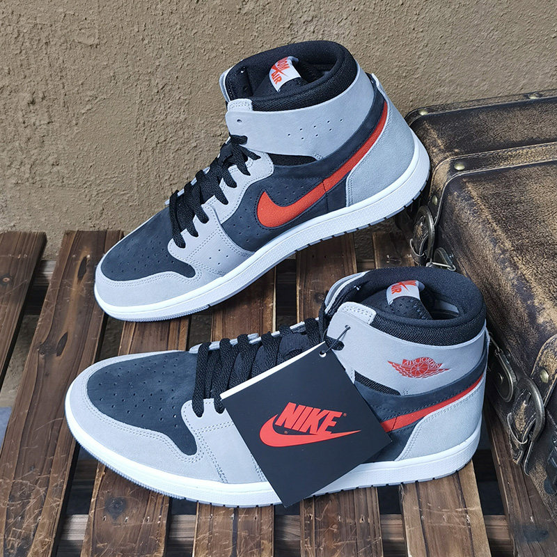 Nike/耐克正品Air Jordan 1 男子运动翻毛皮板鞋DV1307-060