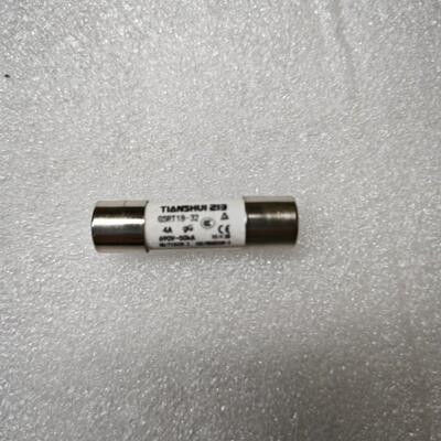 正品天水二一三熔断器GSRT18-32/4A 10*38mm 690V