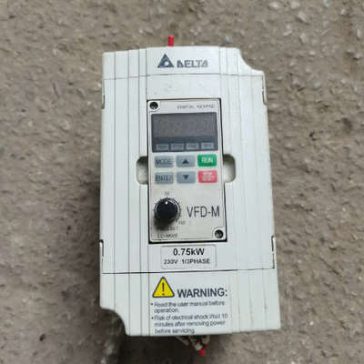 台达0.75KW变频器VFD007M21A二手变频议价