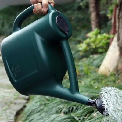 现货Plastic Water Can 3l Long Spout Water with DetYachable
