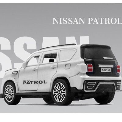 极速1/36 Rover Defender Diecast Alloy Car Model 1/36 Nissan