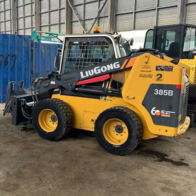 柳工385B滑移装载机铣刨机Liugong385B skid steer loader planer