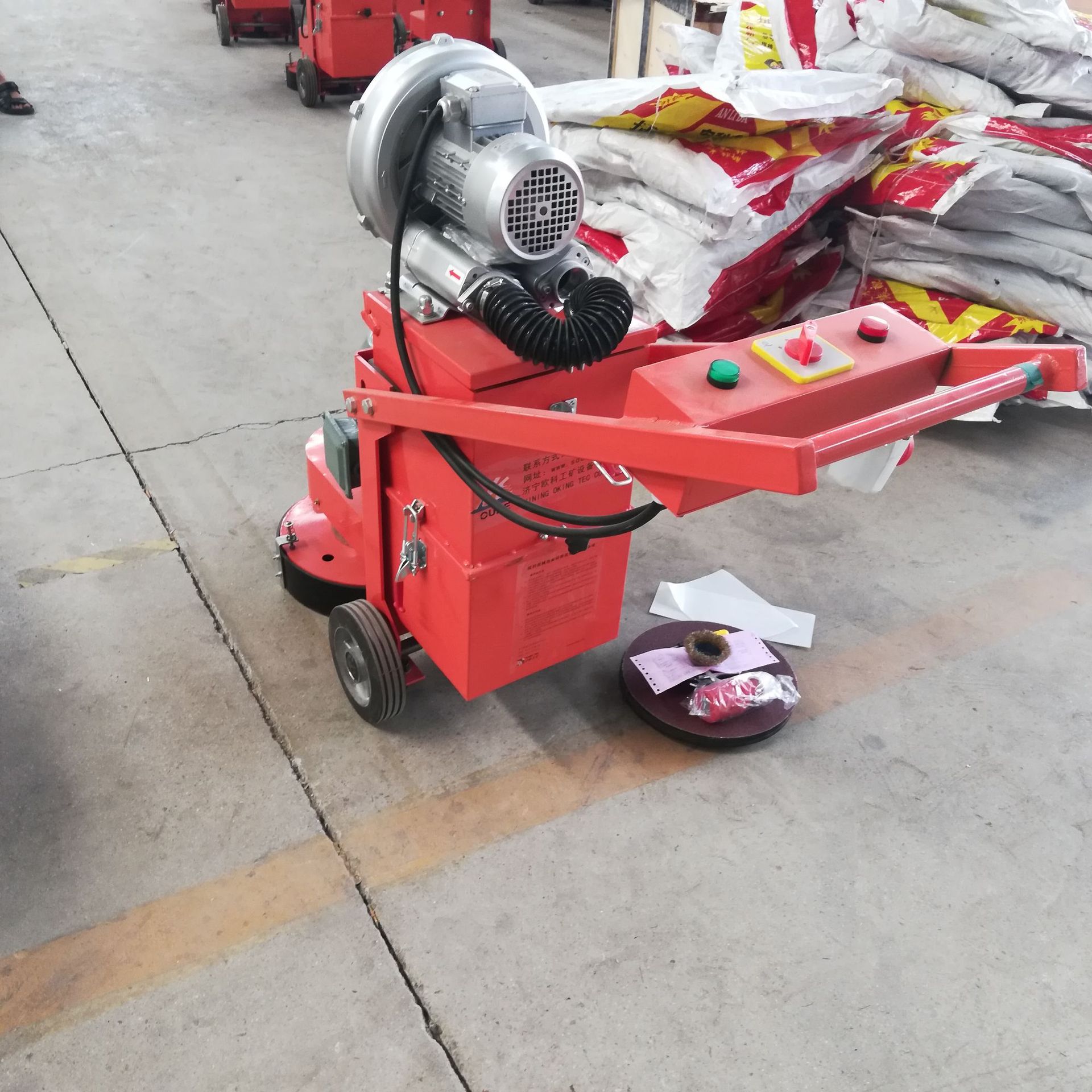 混凝土小型打磨机地面翻新水泥路面抛光机环氧地坪无尘研磨机