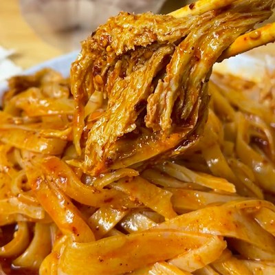 工厂直发岐山f擀面皮宝鸡凉皮速食手工擀面皮西安特产美食开袋即