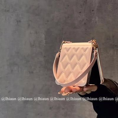 简约菱格纹折叠屏手机壳