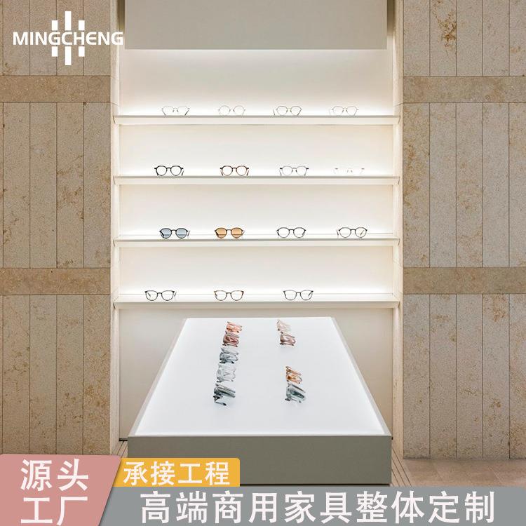 简约眼镜中岛柜木质商用精品墨镜展台墙壁带灯太阳眼镜展示柜设计