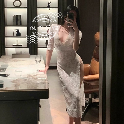 禁欲系女装不规则吊带连衣