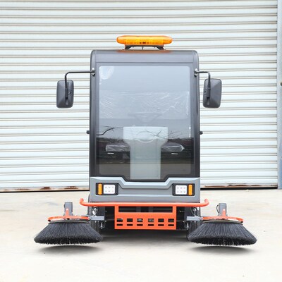 G-2400 四轮扫地车 公路垃圾清扫车工业扫地机环卫物业小区清扫车