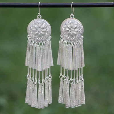 少数民族苗银耳环大凉山