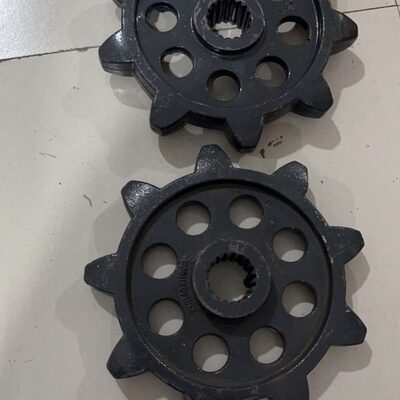 雷沃RG50/60/70收割机配件9齿驱动轮 8齿改装行走加快 不伤车