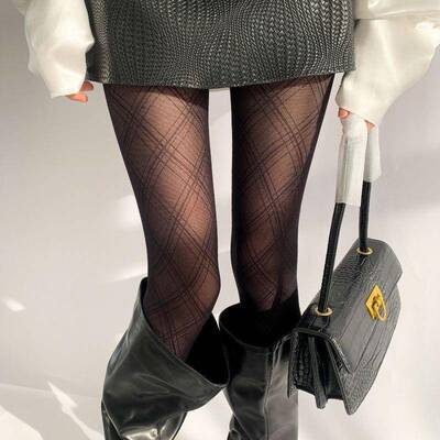 1 Pair of Diamond Patterned Sheer Stockings Thin Black